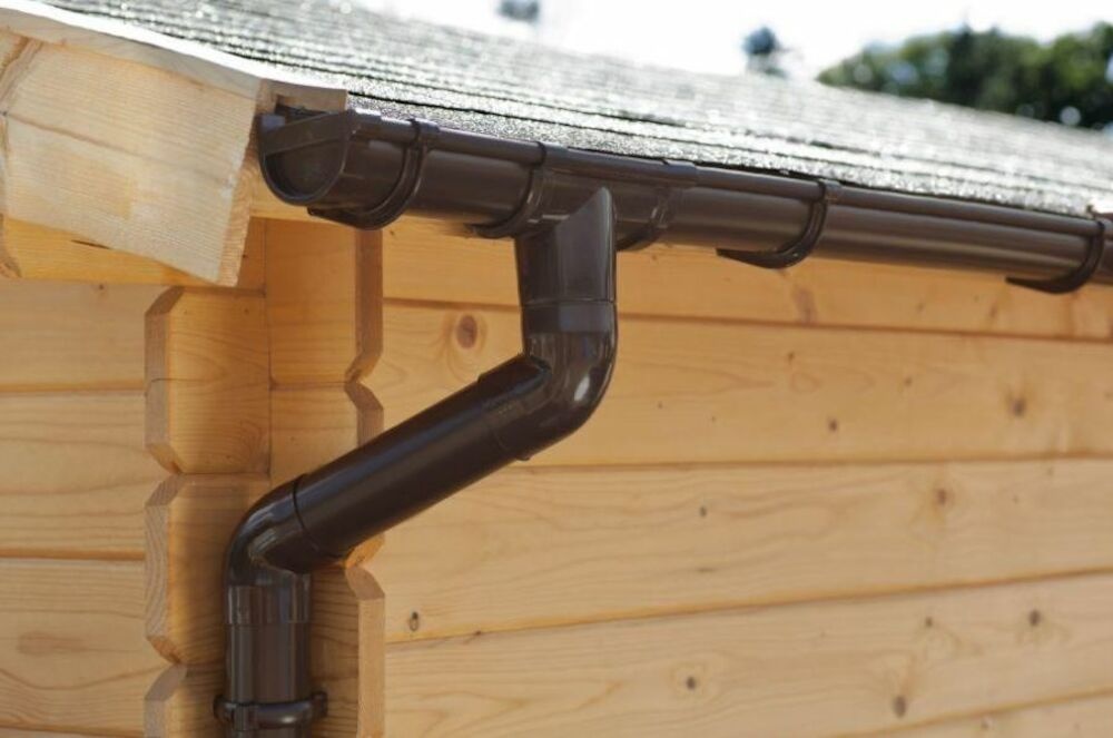 Tagrende t/fladt tag, 4 m, sort - Silvan